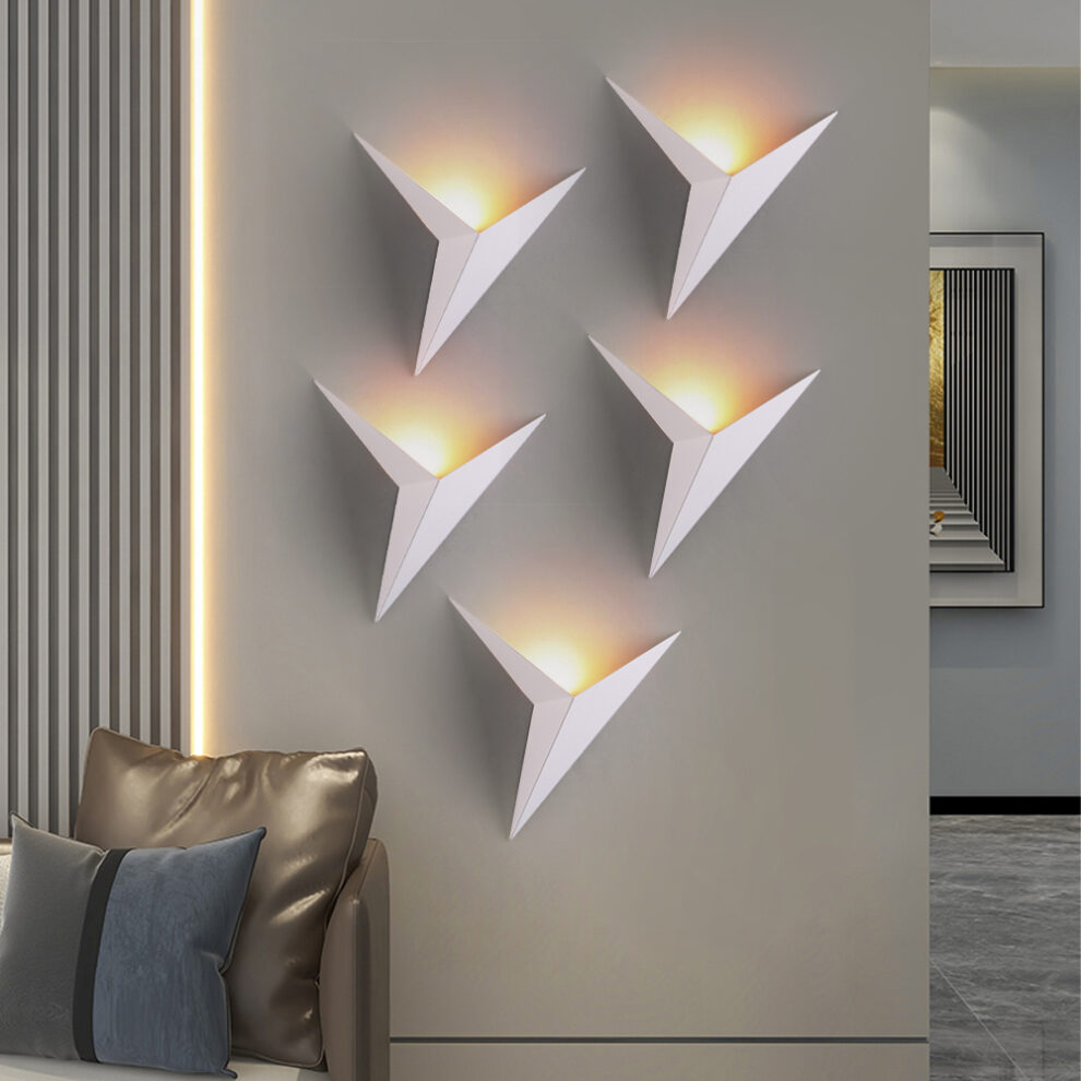 Applique murale blanche au design minimaliste • Luminaires Tendance
